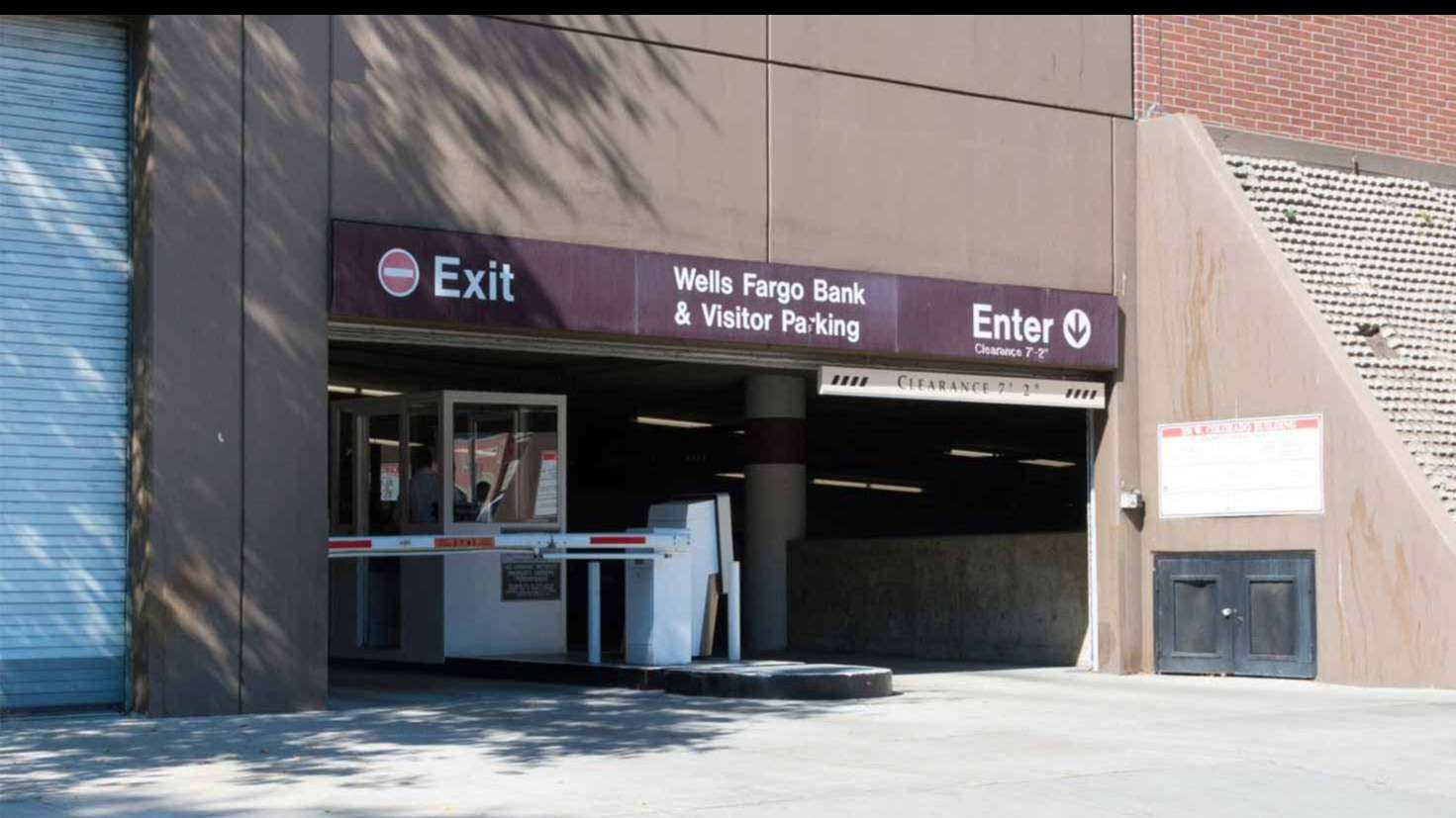 700 S Raymond St_Parking | Way