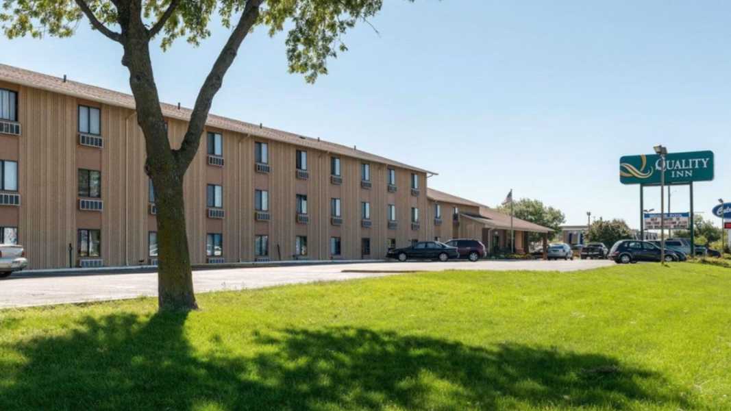 Quality Inn MSP Airport Parking | Way