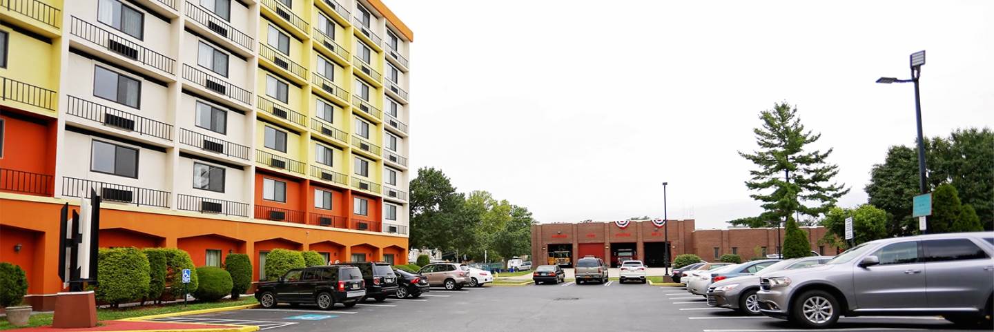 Days Inn Chester PHL Airport Parking | Way