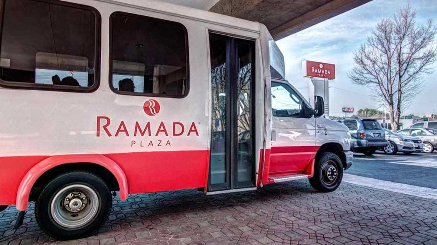 Ramada Atlanta Hotel Airport Parking - Way