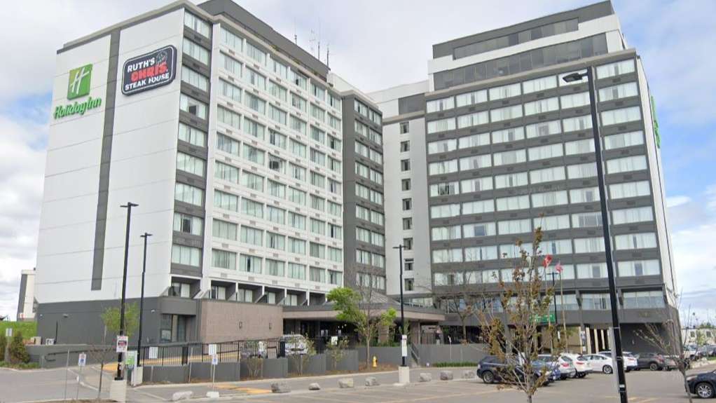 Reserve Holiday Inn Toronto International Airport | Way.com