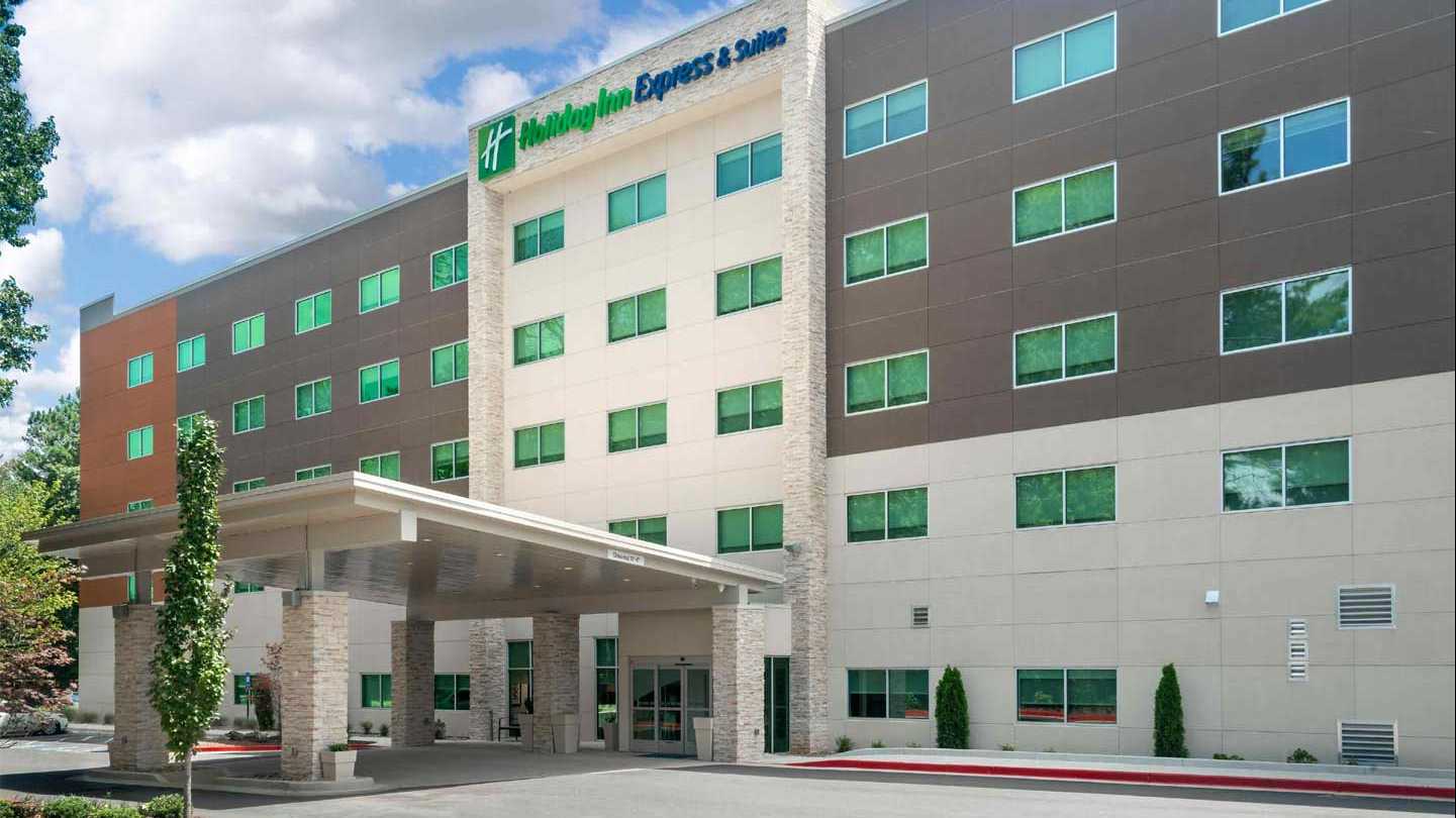 Reserve Holiday Inn Express & Suites ATL Airport Parking | Way.com