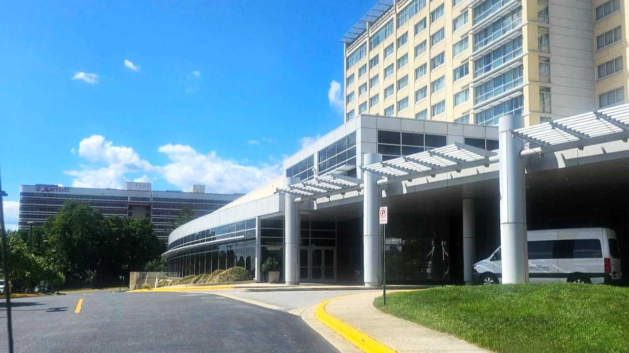 Reserve Hilton Baltimore BWI Airport Parking | Way.com