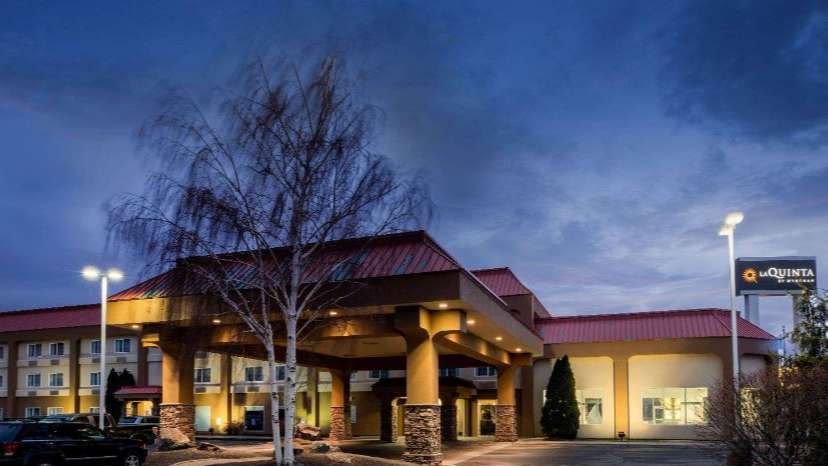 Reserve Ameritel Inn - 1440 Bench Rd Garage | Book and Save | Way.com