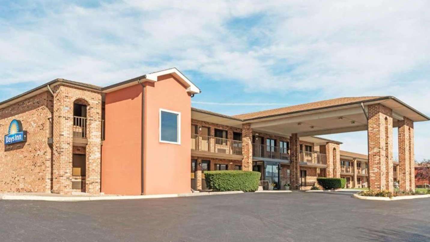 Days Inn - 9360 George Collin Pkwy Garage | Way