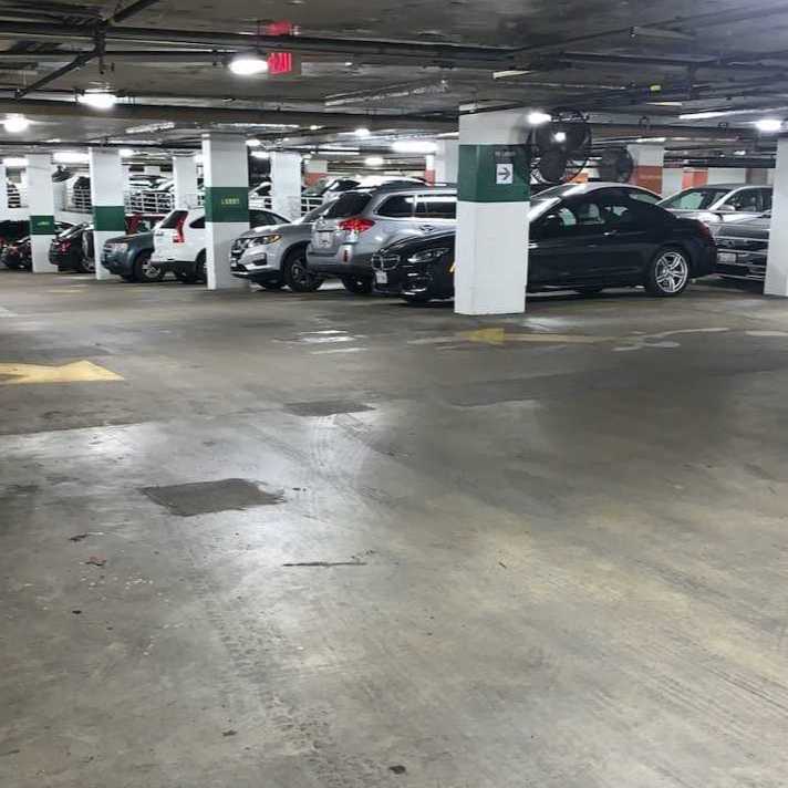 Reserve Crystal Gateway Marriott Airport Parking | Way.com