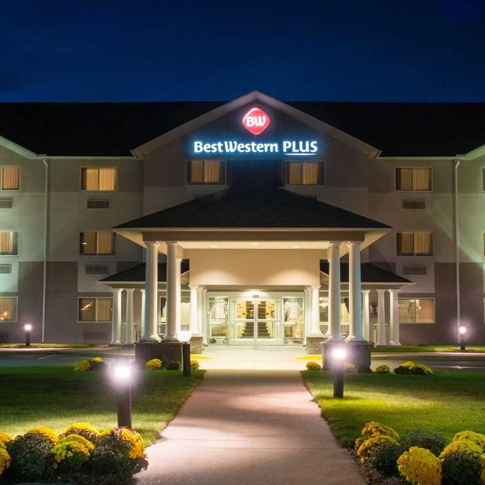 Best Western MHT Airport Parking | Way