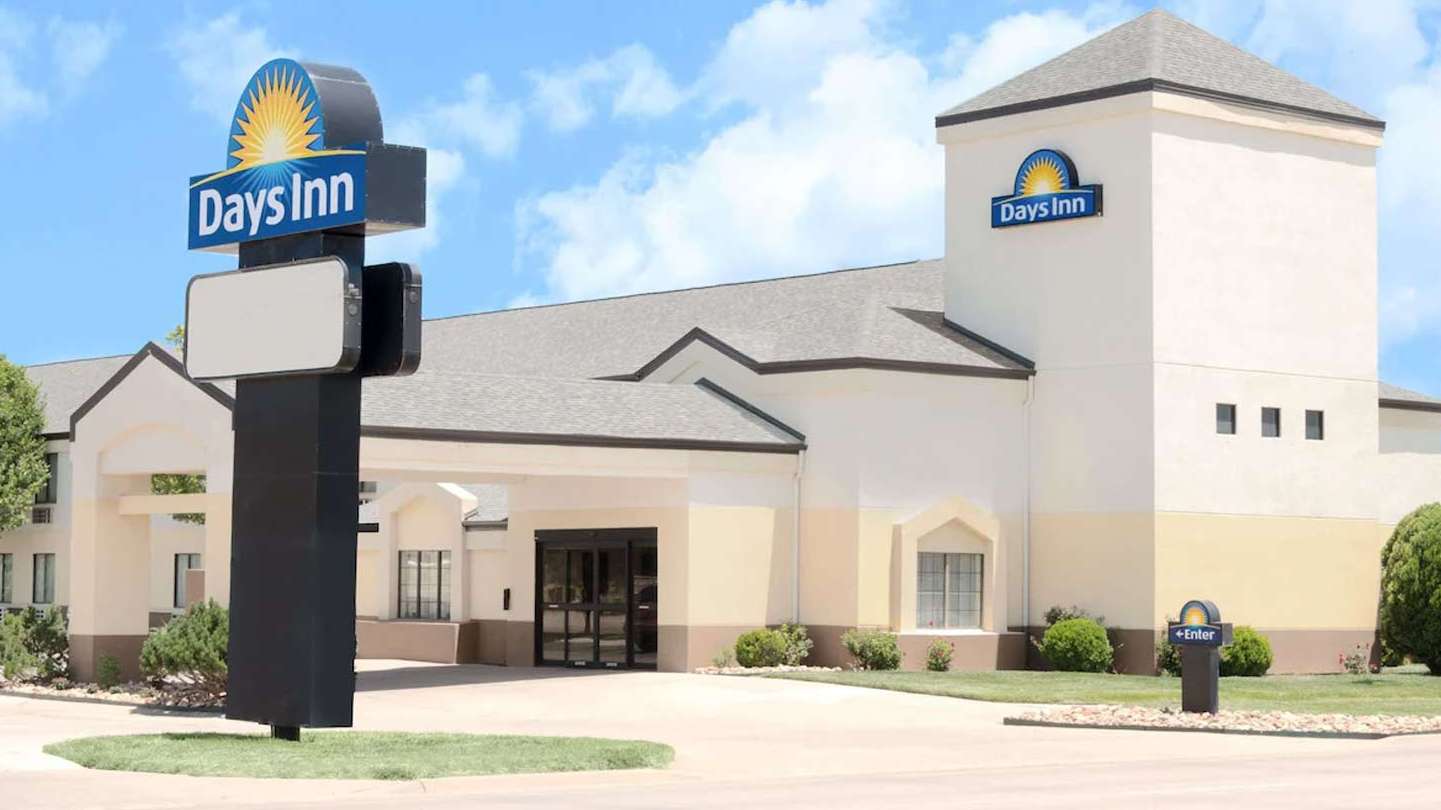 Days Inn - 405 E Pancake Blvd Garage | Way