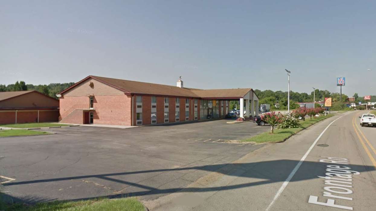 Red Roof Inn - 2219 S Frontage Rd Garage | Way