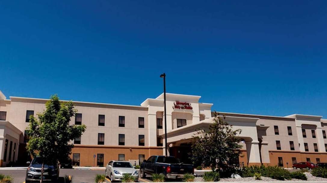 Hampton Inn - 2500 N Federal Blvd Garage | Way