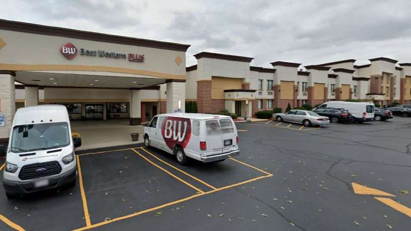 Book Best Western Plus MKE Airport Parking from Way.com