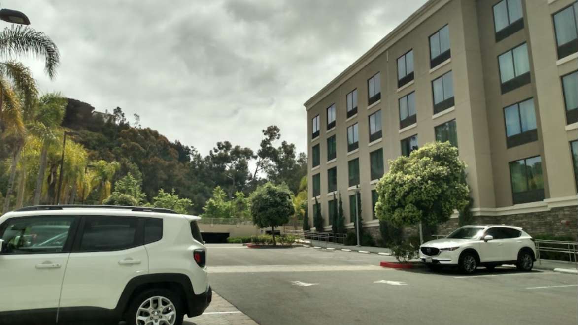 Hampton Inn San Diego Mission Valley Airport Parking | Way
