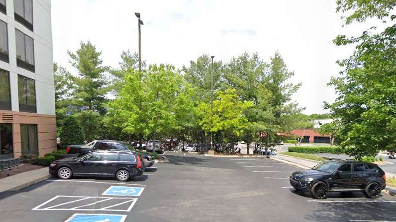 Reserve Hyatt Place Nashville BNA Airport Parking - Way