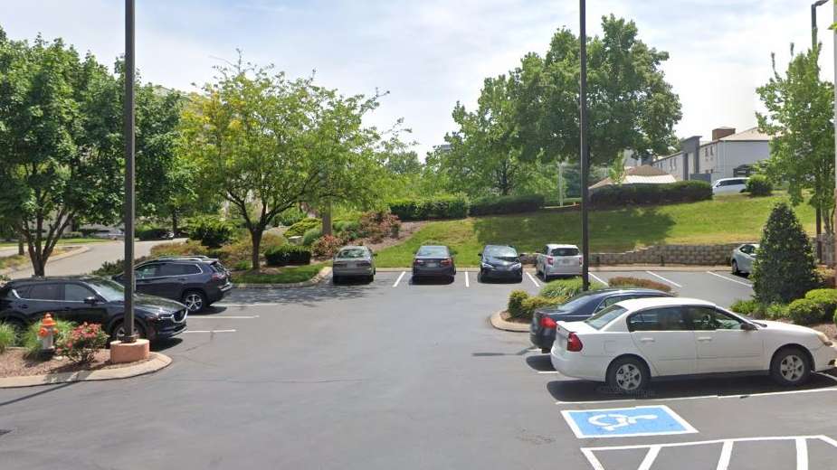Reserve Hyatt Place Nashville BNA Airport Parking - Way