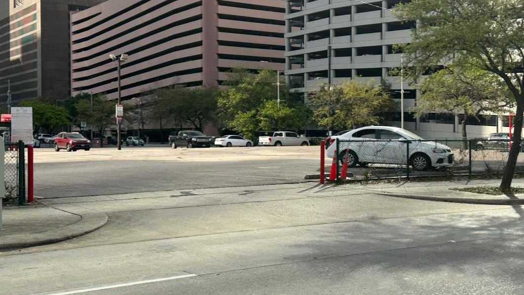 Reserve 1400 Travis Street Parking | Book and Save | Way