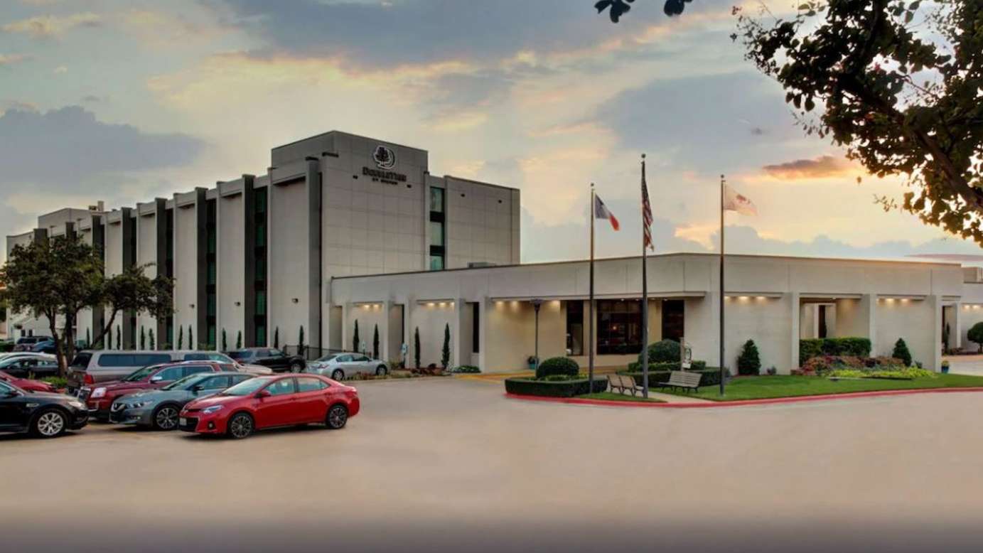 Reserve DoubleTree Parking | 1507 N Watson Rd Parking Garage | Way