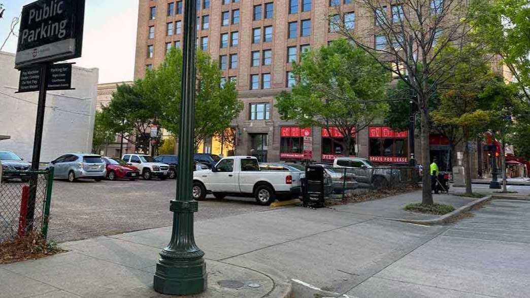 Reserve 114 Travis Street Parking | Book and Save | Way.com