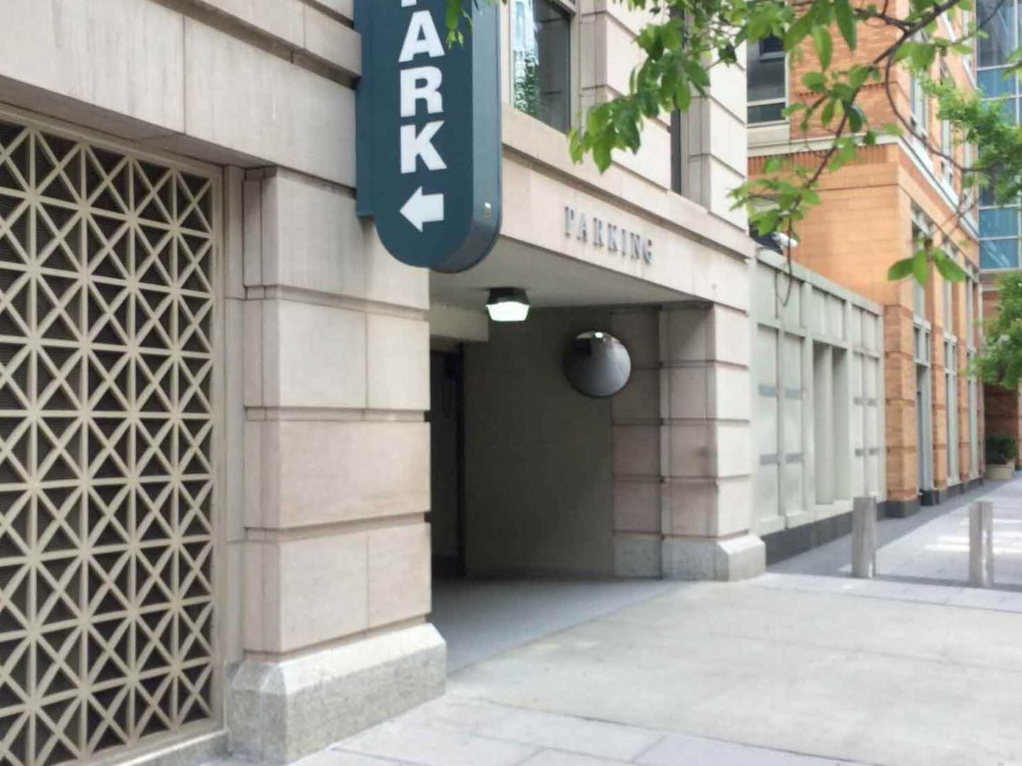 Reserve VICTOR BUILDING Parking | 930 H Street Parking | Way