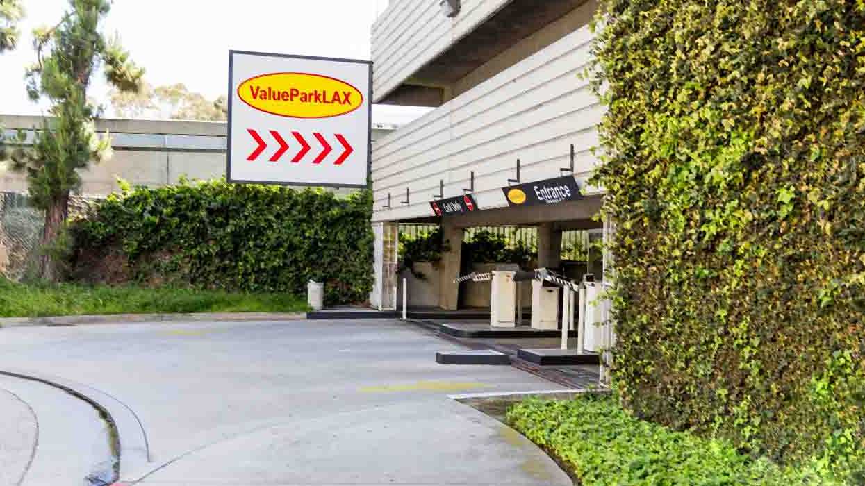 Value Park LAX from $10.49/day | Get More Deals | Way.com