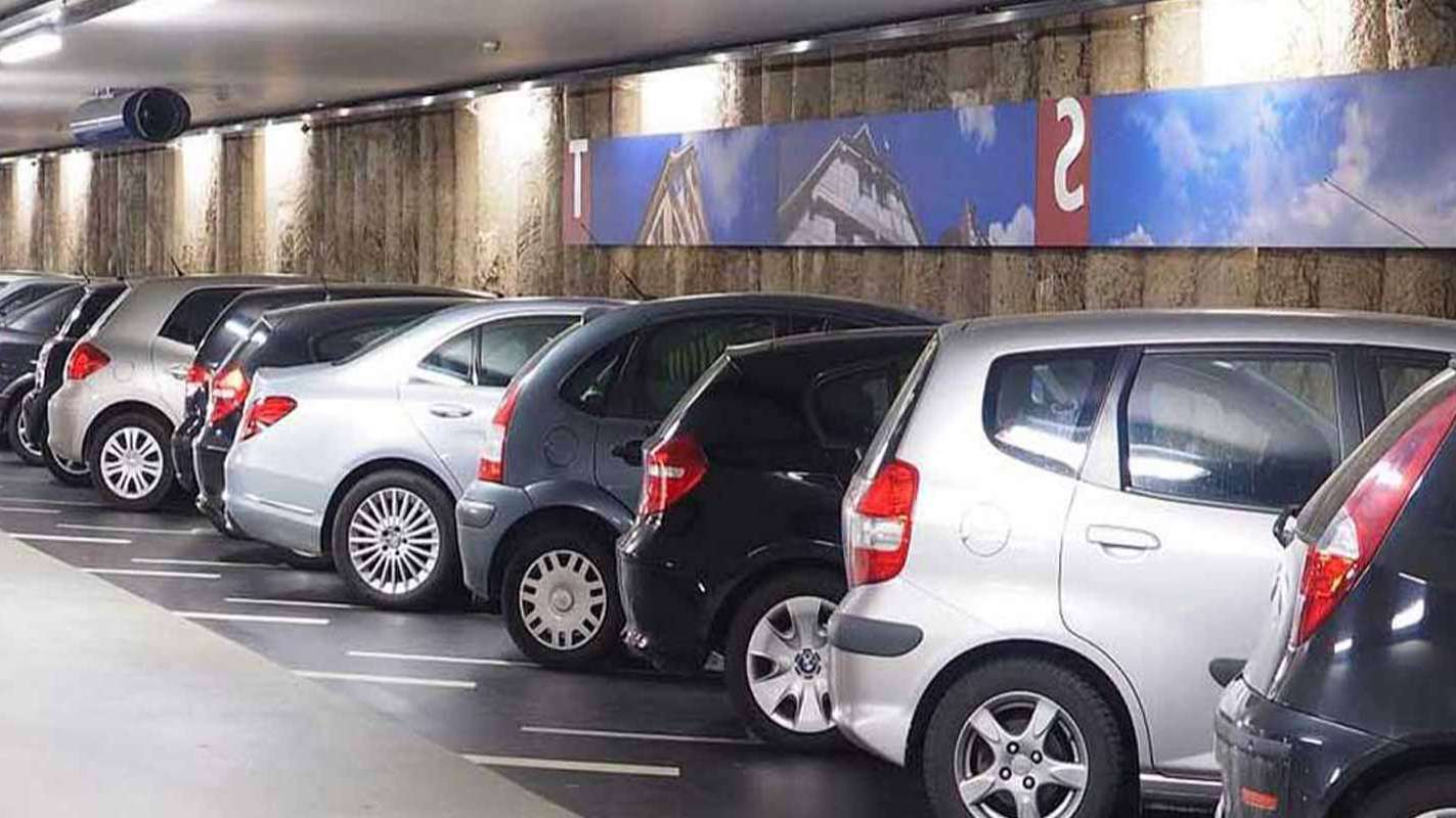 Fine Airport Parking IAH | Way