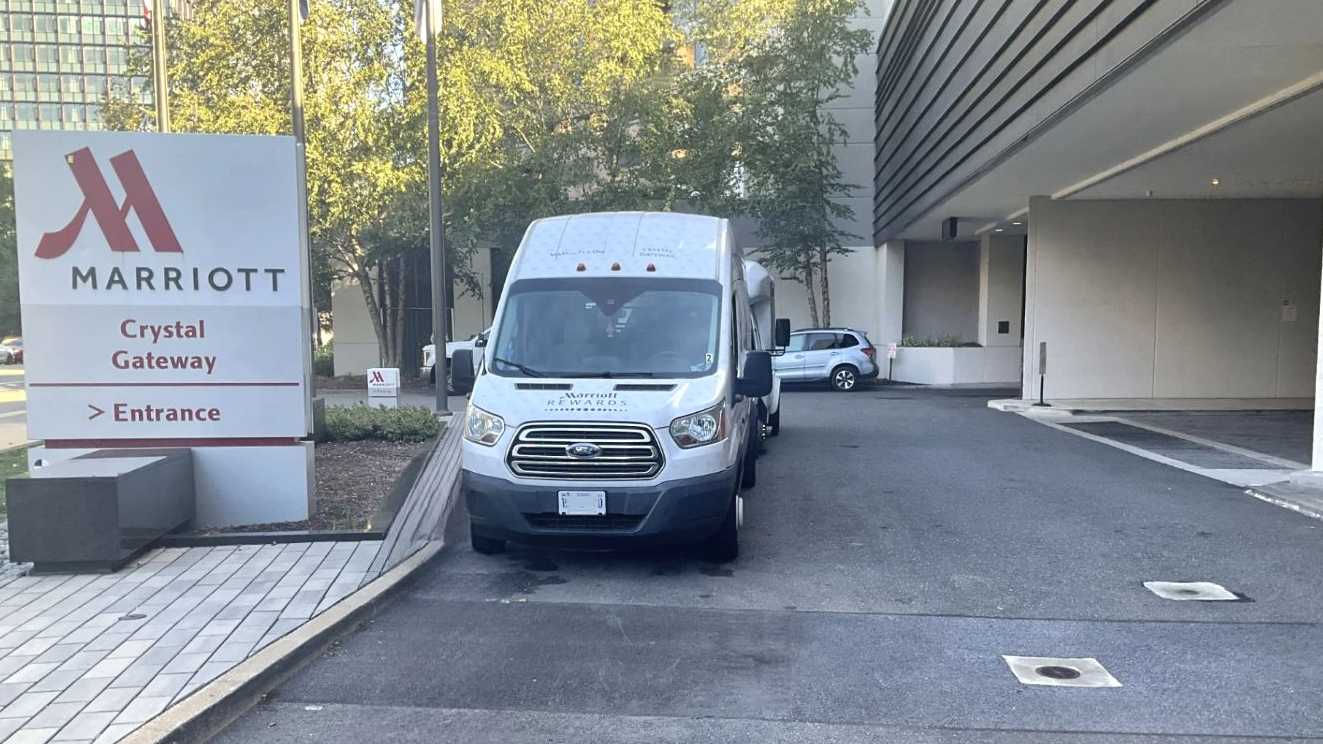 Reserve Crystal Gateway Marriott Airport Parking | Way.com