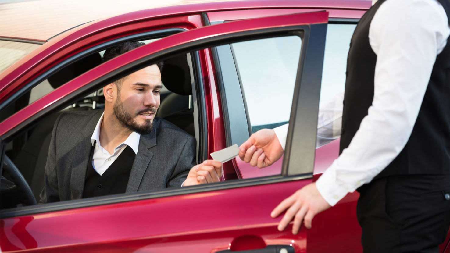 Charlie Brown PIT Airport Parking | Way