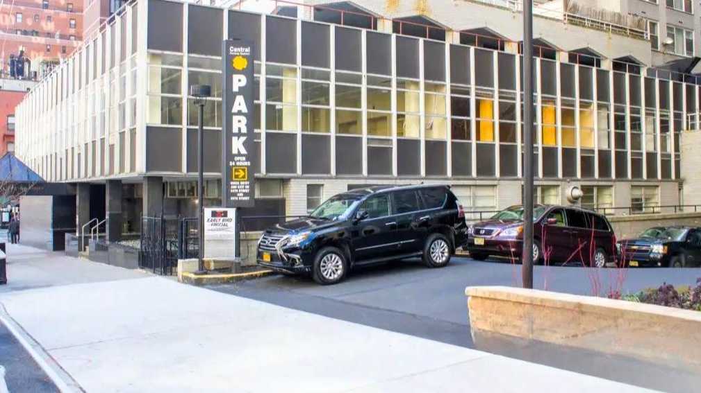 Reserve 222 E 65th Street Parking Garage | Way