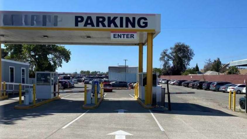 195 98th Avenue (Express Park Fly) Parking | Way