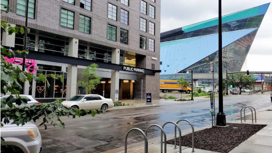 Moxy Minneapolis Downtown MSP Airport Parking | Way