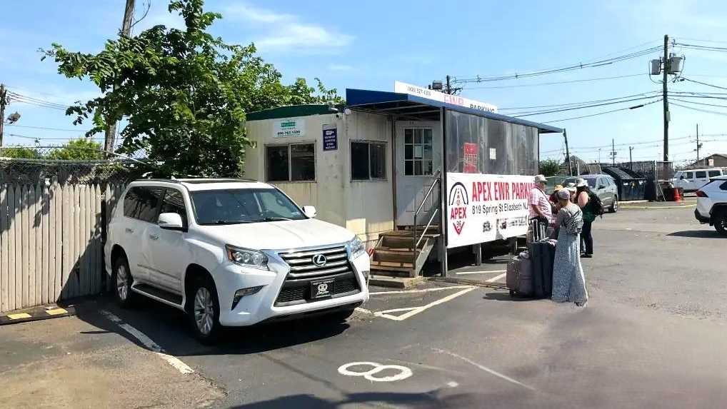 Apex EWR Airport Parking | Way