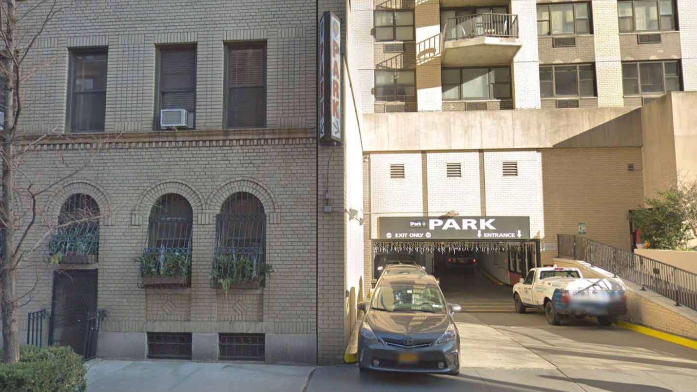 Reserve 345 EAST GARAGE CORP Parking | Book and Save | Way.com